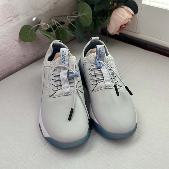 Clove | Shoes | Clove Classic Limited Edition Womens Sneakers Size W7 ...